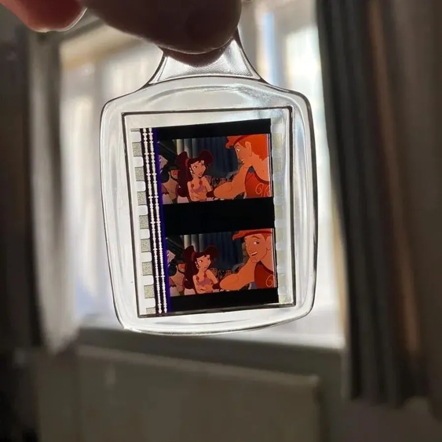 Disneys Hercules cartoon movie key ring film cell 35mm | 12167 | jog it on