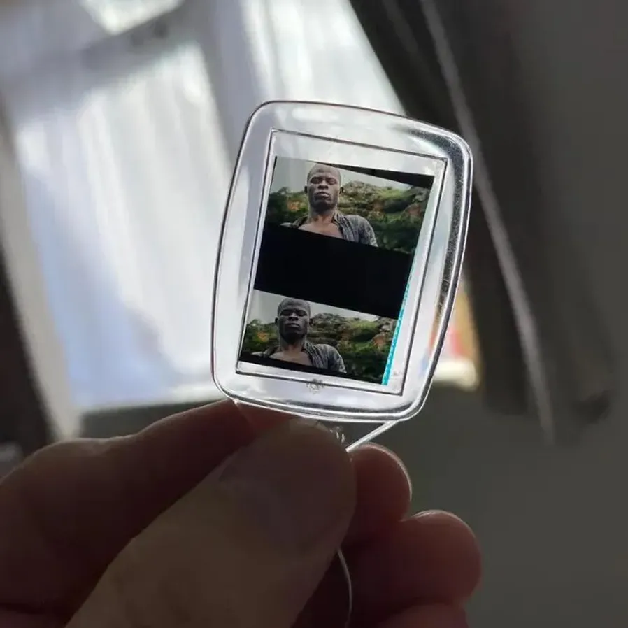 Blood Diamond starring Leonardo DiCaprio movie key ring film cell 35mm ...