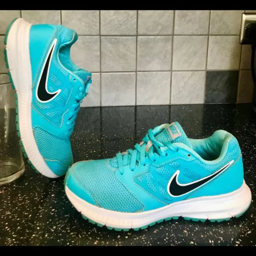 Nike downshifter 6 ladies blue running Trainers Size uk 4 from a smoke ...