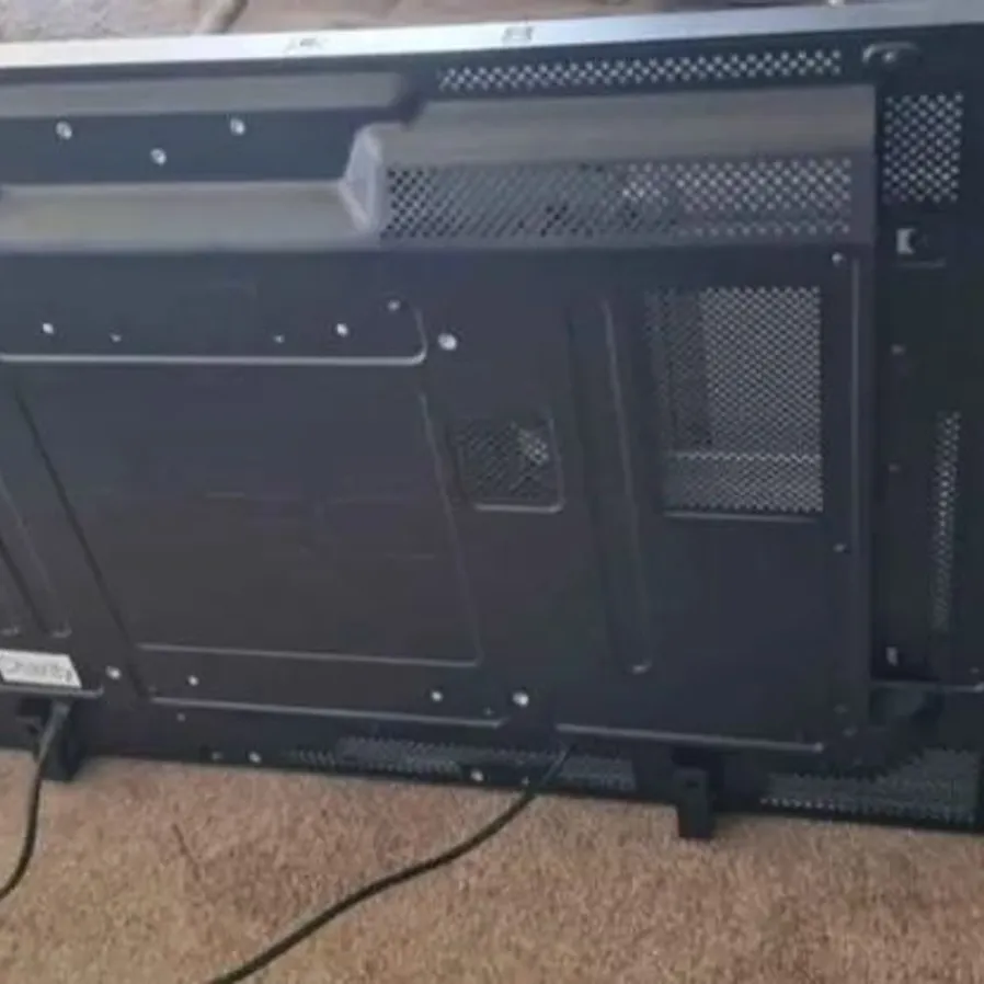 46'' Tv/ Monitor Nec Multisync P463 with speakers | 7338 | jog it on