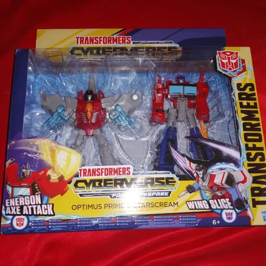 Transformers Cyberverse Optimus Prime & Starscream | 1977 | jog it on